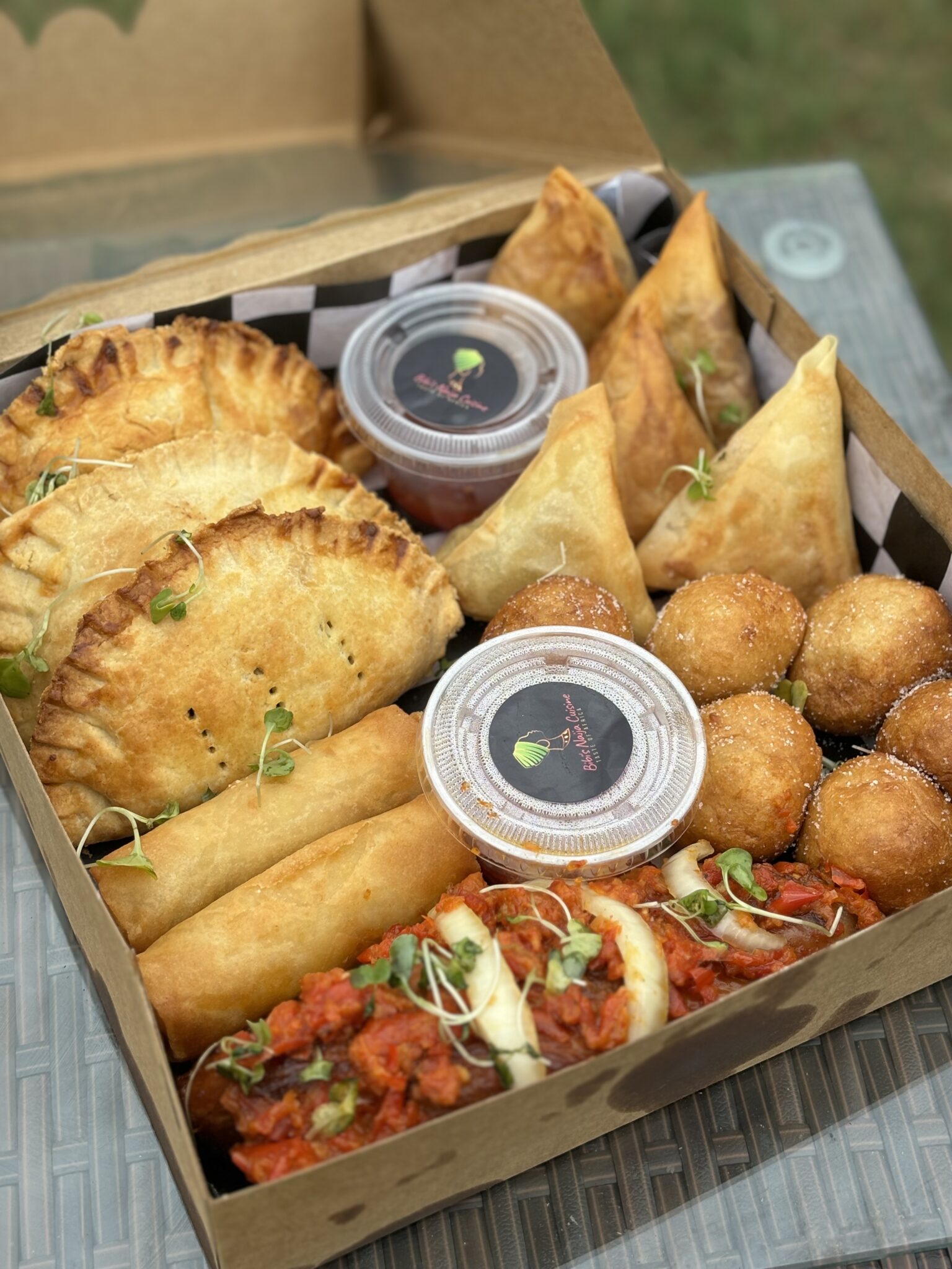SMALL CHOPS PLATTER ( SMALL BOX ) – Bibi’s Naija Cuisine